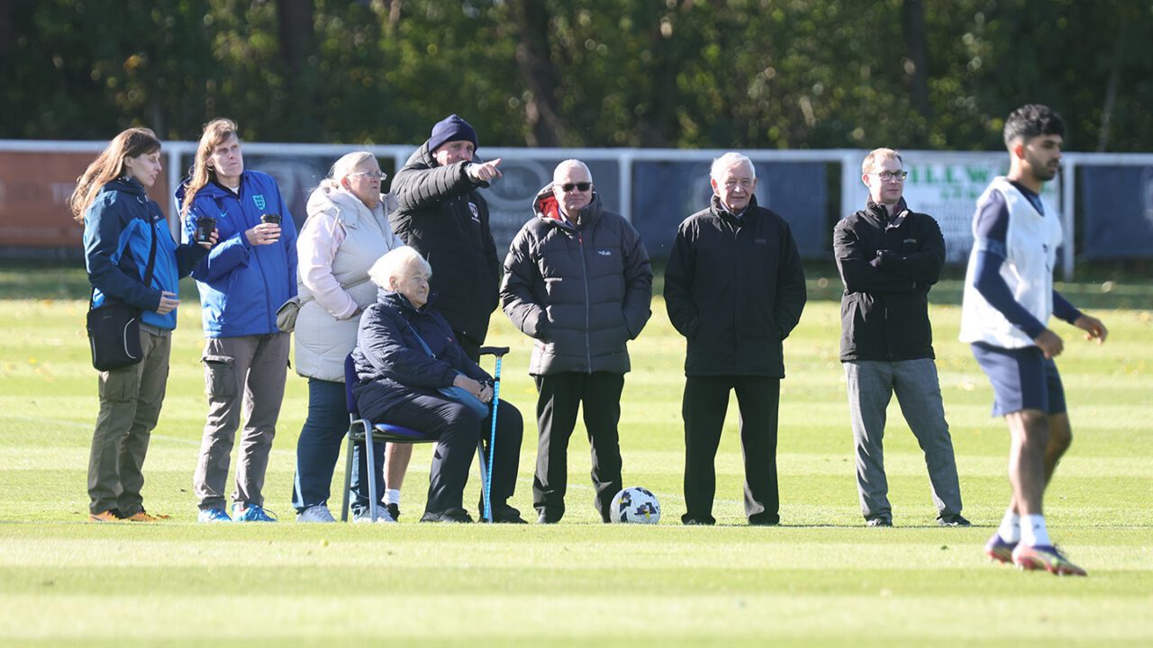 Sponsors visit Erwin Training Ground | Chesterfield FC